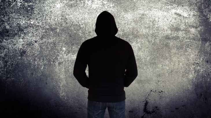 10 Signs That Someone You Know Is Using Crack Regularly